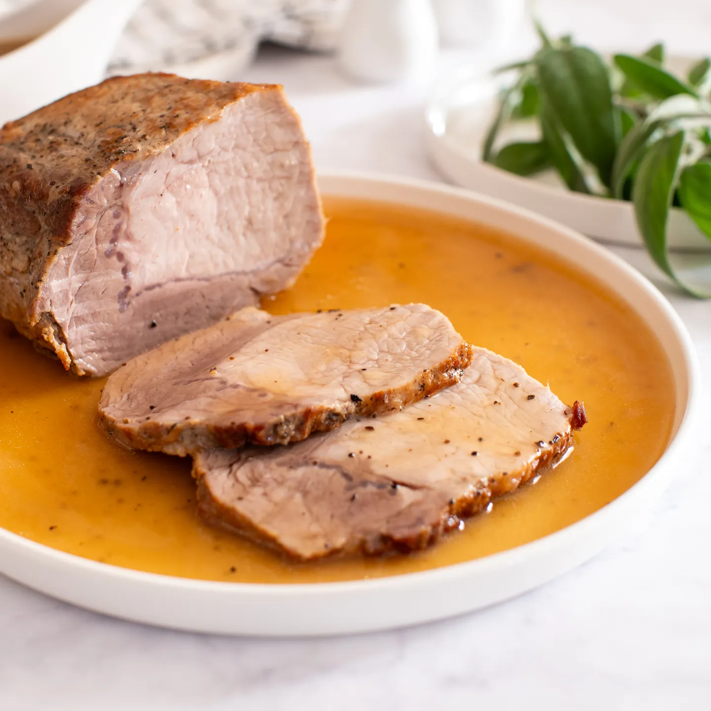 Recette Échine de porc à la bière et à la sauge